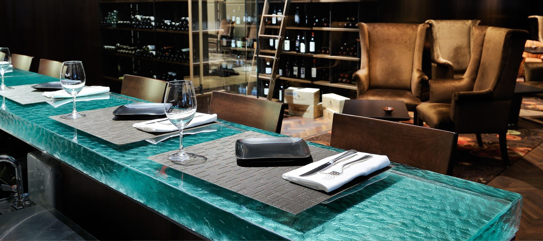 Nathan Allan Glass Studios | Architectural and Decorative Glass Suppliers